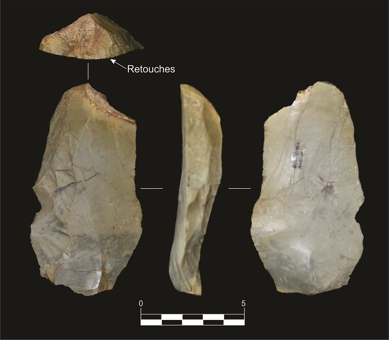 Upper Palaeolithic, Solutrean End-scraper